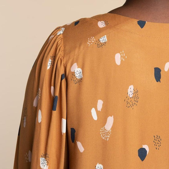 Cielo Top and Dress Pattern from Closet Core Patterns – gather here online